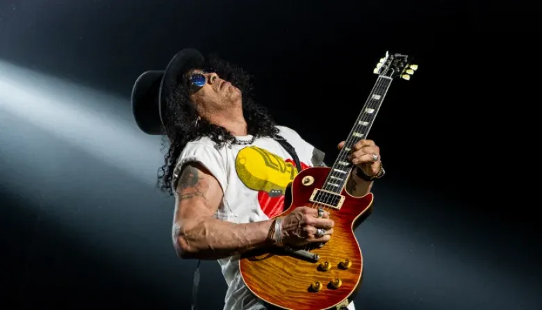 Slash dio un show arrollador en el Movistar Arena - Estación K2